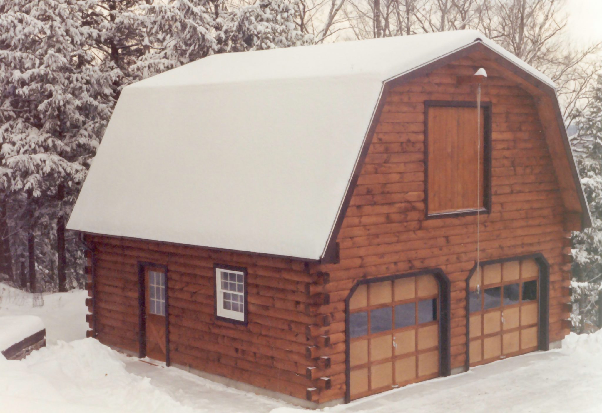 The Gambrel Garage | Northeastern Log Homes